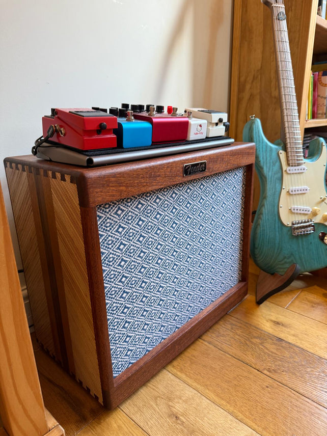 Noisy Hammer | Custom Guitar Cabinets & Handwired Amps UK
